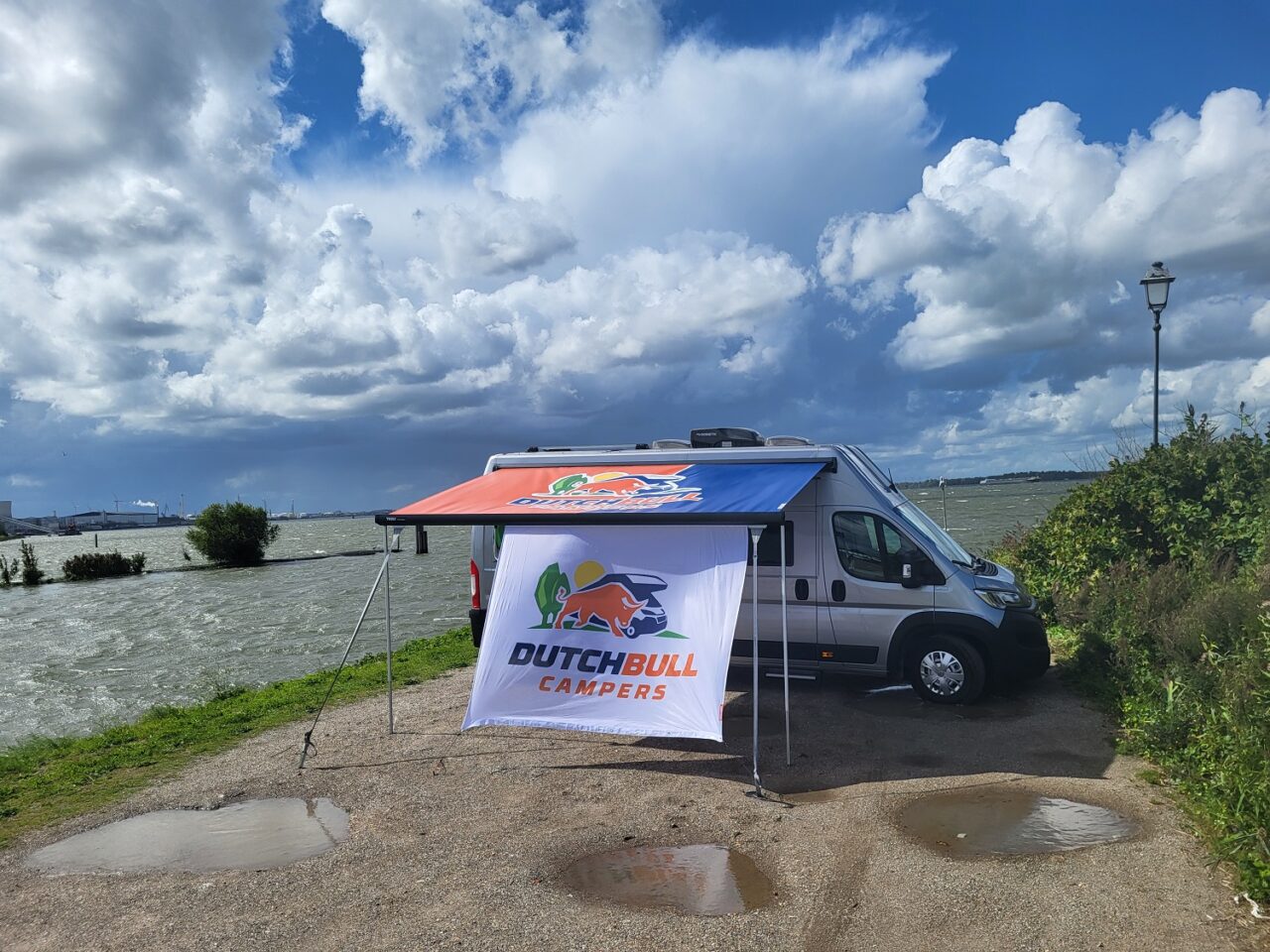 Dutch Bull Campers | Camper huren of kopen?